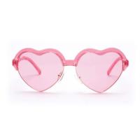China Luxury Sunglasses Women Lady Sunglasses Heart Candy Color Big Frame Ins Sun Glasses for sale