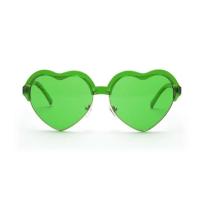 China Sun Glasses Women Heart Uv400 Glasses Trendy Sunglasses Light Enhancing Glasses for sale
