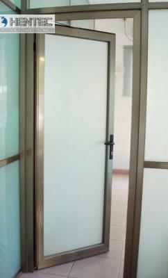 China 6082 T5 / T6  Aluminum Door Frames Champagne Anodized With finished Machining for sale