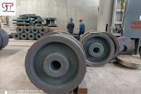 China 42CrNiMo 18CrNiMo Quality Forging Steels Forged Alloy Metal Forging Products Cement Grinding Gear for sale