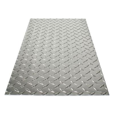 China Aluminum Checker Plate 1050 1100 Anti Slip Embossed Diamond Floor Plate 0.3-10mm Thickness for sale