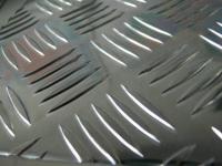 China Aluminum Diamond Checkered Plate Sheet 3003 5052 6061 Embossed Anti Slip 0.3-10mm Thickness for sale