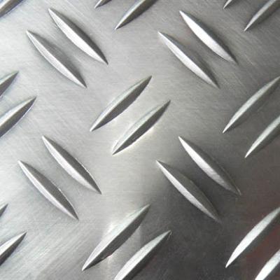 China Aluminum Diamond Plate Embossed Sheet 1060 3003 5052 5754 Tread Checker Plate 0.3-10mm for sale