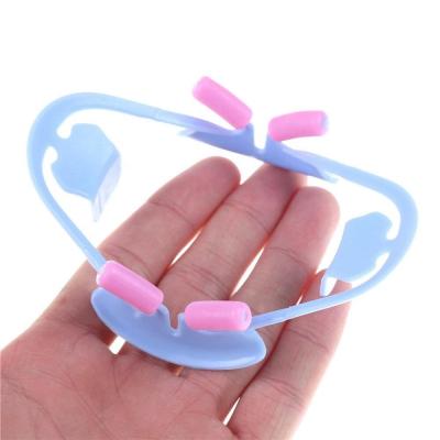 China GB15979-2002 Approved Dental Oral Cheek Retractor Intraoral Opener for Teeth Whitening Materials Large and Small Size for sale