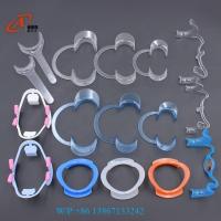 China Plastic C Shape Disposable Dental Cheek Retractor Mouth Opener The Game-Changer for Medium/Large Orthodontic Procedures for sale