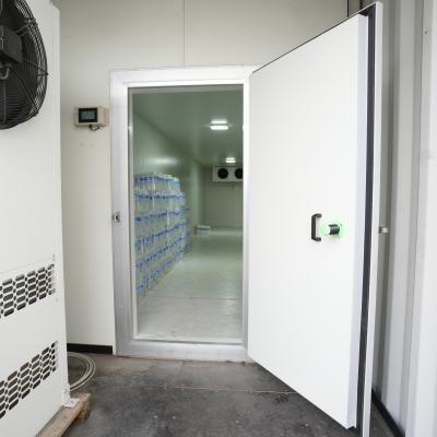 China Solar Powered Cold Room Providing Cooling Systems for Frozen Food Storage and Loading Area Applications with Custom Settings for sale