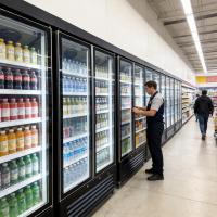China Large 850L Volume Commercial Drink Cooler with Fog-Free Double Glass Door and Energy-Saving Compressor for sale