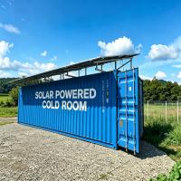 China 20m³ Storage Capacity Solar Powered Cold Room with Monocrystalline Silicon Solar Panels and Independent Dual-compartment Temperature Control for sale