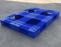 China HUADING Hygienic Food Grade Cold Storage 3 Skids Plastic Pallet with Antislip Feature for sale