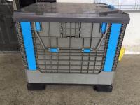 China Plastic Storage Pallet Box with Handles 1.2T Dynamic Load 4T Static Load Capacity for sale