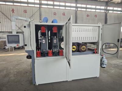China Metal Deburring Machine  With  Sand Belt And Deburring Brushes 630mm Wide Working Bed for sale