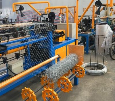 China 2m-4m width Double wire feeding Fully Automatic Chain Link Fence  Machine for sale