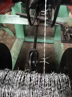 China Best Price double twist Barbed Wire Making Machine Manufacturer for sale