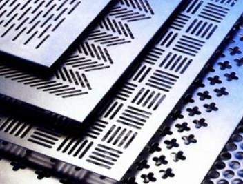 China Stainless steel  Perforated metal sheet for  ceiling/filtration/sieve/decoration/sound insulation for sale