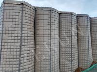 China Easy Installation Filled With Sand Anti - Corrosion Defensive Barrier for sale