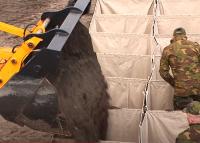 China Spring Connected MIL 9 Army Military Barrier For Temporary Fort ECO Friendly for sale
