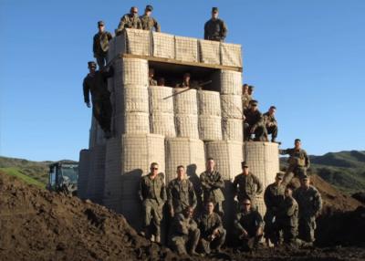China Spring Connected MIL 9 Army Military Barrier For Temporary Fort ECO Friendly for sale