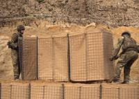China Hot Dipped Galvanized Military Barrier Hesco Gabion Weather Resistance for sale