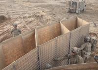 China SGS Environmental Friendly Hesco Containers Military Barrier Easy To Transport for sale