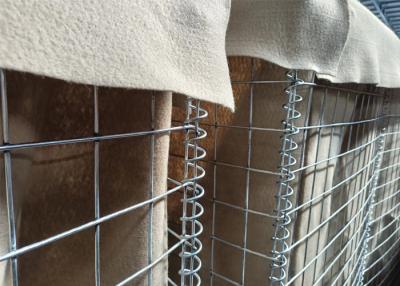 China Sand High Strength No Smell  MIL 7 Hesco Wall Barrier Square Hole for sale