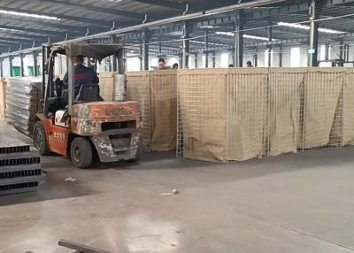 China Welding Heavy Duty Geotextile Square Hole MIL 7 Hesco Barrier Recyclable for sale