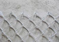 China 6ft Lowes Galvanized Steel Wire Mesh Diamond PVC Coated Cyclone Mesh Fencing for sale