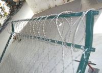 China RAL6005 Green Metal Border Fence 3D Curved Decorative Metal Fencing Panels for sale