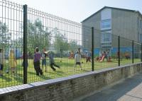 China Powder Coated Residential Security Fence , Garden Curved Welded Mesh Fence Panels for sale