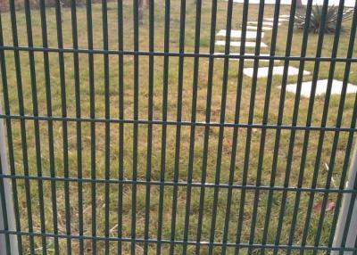 China 8 Gauge Wire Pvc Coated 358 Security Fence Security And Theft Prevention for sale