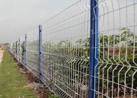 China Peach Square Round Post Triangle 3mm Pvc Coated Welded Wire Mesh Panels for sale