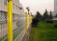 China Peach Square Round Post Triangle 3mm Pvc Coated Welded Wire Mesh Panels for sale