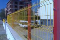 China 1830mm High Curved V 3d Wire Mesh Fence Pvc Coated Three Bending for sale