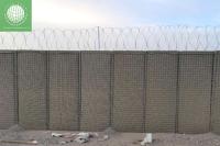 China Mil 7 Hesco Barricades Filled With Concrete Green Geotextile for sale