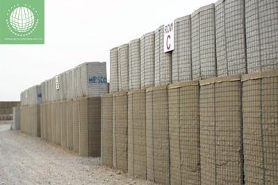 China Mil 10 Hesco Sand Barrier Lined With Non Woven Geotextile for sale