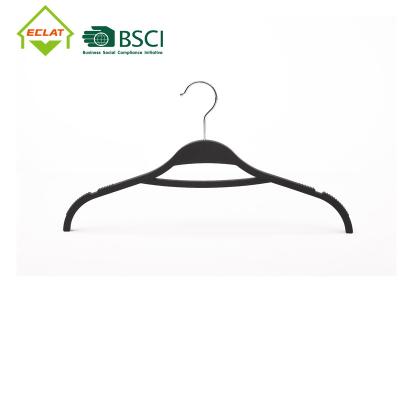 China Scarf Heavy Duty Plastic Hangers With Rubber Grips 16.2x8.6