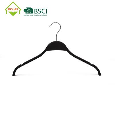 China CA65 Chrome Plastic Coated Metal Hangers With Steel Swivel Stackable for sale
