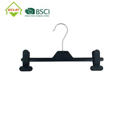 China 28x16.5cm Multipurpose Strong Plastic Clothes Hangers for sale