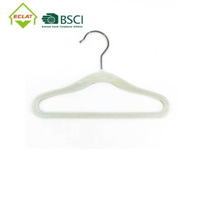 China Non Slip Ultra Thin Slim Velvet Hangers With Steel Swivel Chrome Hooks for sale