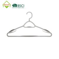 China Premium Durable With Non-Slip Pads Heavy Duty Plastic Hanger for sale