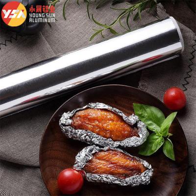 China 0.018mm x 300mm Aluminum Foil Roll 100m Food Grade Kitchen Wrapper for sale