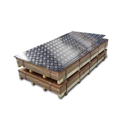 China 3003 6061 Aluminum Checker Plate 5 Bars Diamond Tread Plate Anti-Slip Embossed Sheet for sale