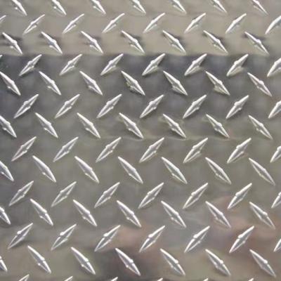 China Aluminum Diamond Plate 4x8 Sheet 3mm 6mm Thickness Checker Plate for sale