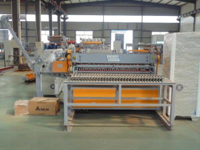 China Complete 2-3.5mm Chicken Mesh Making Machine Microcomputer Control for sale