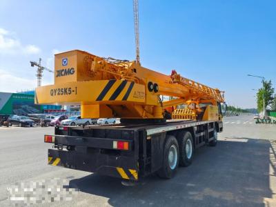 China 25ton Truck Crane with Stable Working Hoist and Five-Arm Crane Jib for sale