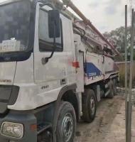 China Zoomlion 56 Meter Truck Mounted Pump Truck Stable Work and with 1370mm Feeding Height for sale