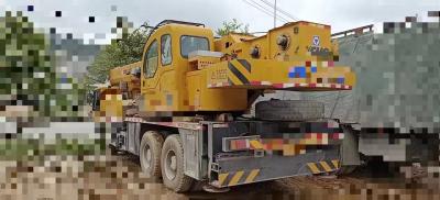 China Orange 2013 Xg 25 Ton Mobile Crane Maximum Lifting Height 40m for Engineering Projects for sale