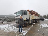 China Good Second Hand Zoomlion 52meter 56meter Concrete Pump Truck for Semi-Dry Shotcrete for sale