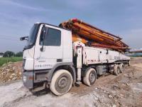 China Original Condition 56 Meter Concrete Pump Truck with 6 Boom Sections from Zoomlion for sale