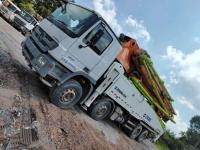 China 1370mm Feeding Height Used Construction Concrete Pump 52m Heavy Equipment in Orange for sale