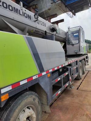 China 25 Ton Zoomlion Truck Crane with Maximum Lifting Height of 40m and Lifting Capacity of 16t for sale
